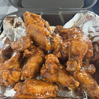 THE WING SHOP - Updated December 2025 - 20 Reviews - 3609 Austin Bluffs ...