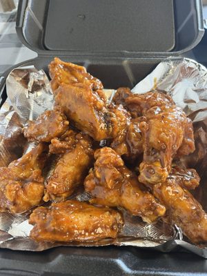 THE WING SHOP - Updated July 2024 - 3609 Austin Bluffs Pkwy, Colorado ...