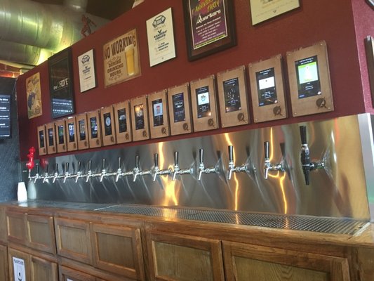 QUARTERS BAR+ARCADE - Updated September 2024 - 81 Photos & 28 Reviews ...