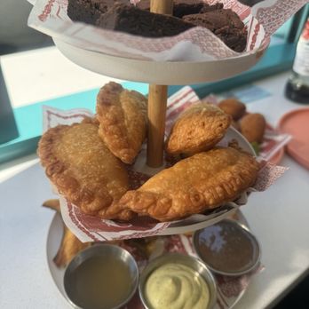 COLADA SHOP - Updated December 2025 - 120 Photos & 72 Reviews - 2811 ...