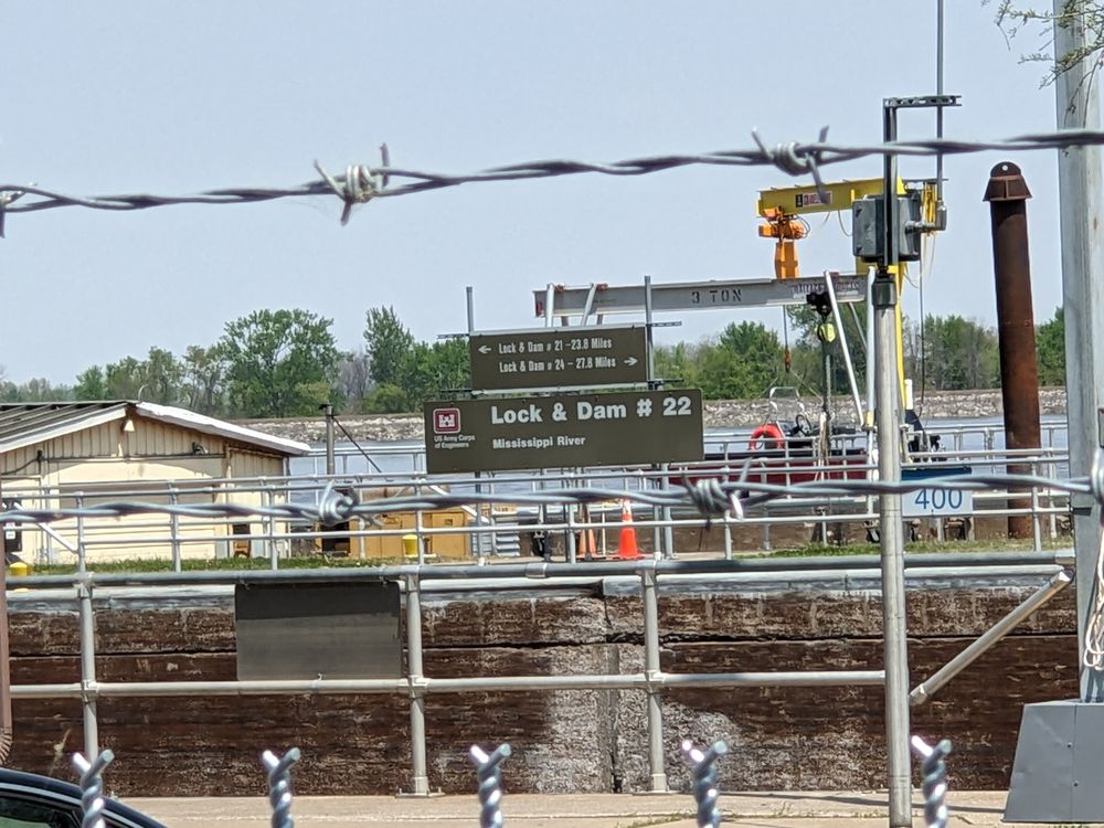 US LOCK & DAM NO 22 - 13533 Riverview Dr, New London, Missouri - Public ...