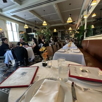 LE COLONIAL - Updated July 2025 - 1894 Photos & 1706 Reviews - 57 E Oak ...