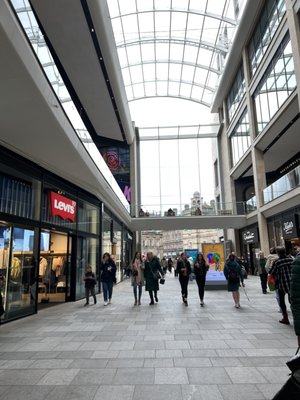 ST JAMES QUARTER - Updated May 2024 - 20 Photos - St James Square ...