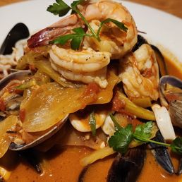 Q RESTAURANT & BAR - Updated December 2025 - 1123 Photos & 1044 Reviews ...