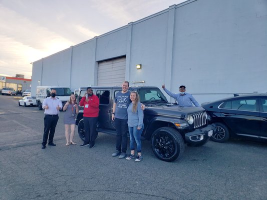 SEATTLE JEEP - Updated June 2025 - 75 Photos & 435 Reviews - 13733 ...