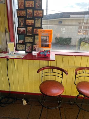 BURGER CACHE - Updated July 2025 - 33 Photos & 67 Reviews - 2126 E ...