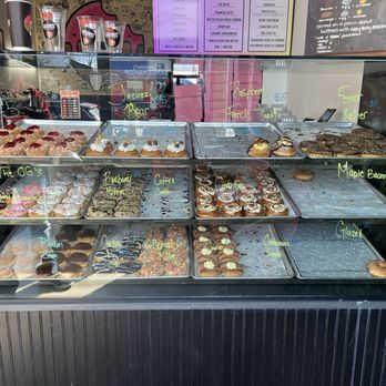 GROUNDS DONUT HOUSE - Updated June 2025 - 205 Photos & 59 Reviews ...