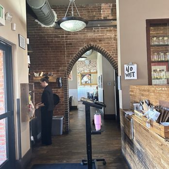 ANGELO’S TAVERNA - Updated July 2025 - 1559 Photos & 1869 Reviews - 620 ...