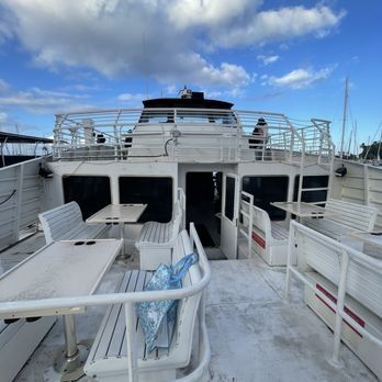 PINK SAILS WAIKIKI - Updated May 2025 - 945 Photos & 682 Reviews - 1 ...