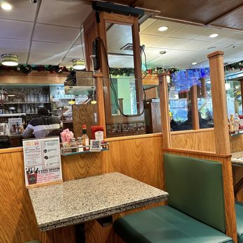 ASTRO RESTAURANT - Updated May 2025 - 214 Photos & 361 Reviews - 1361 ...