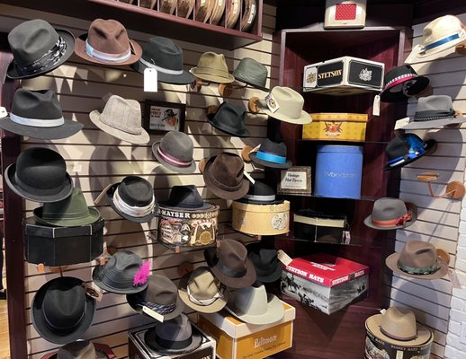 BEAUCHAPEAU HAT SHOP - 42 Photos & 20 Reviews - 42 Queen Street ...