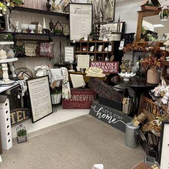 THE ECLECTIC CHIC - Updated December 2025 - 48 Photos & 14 Reviews ...