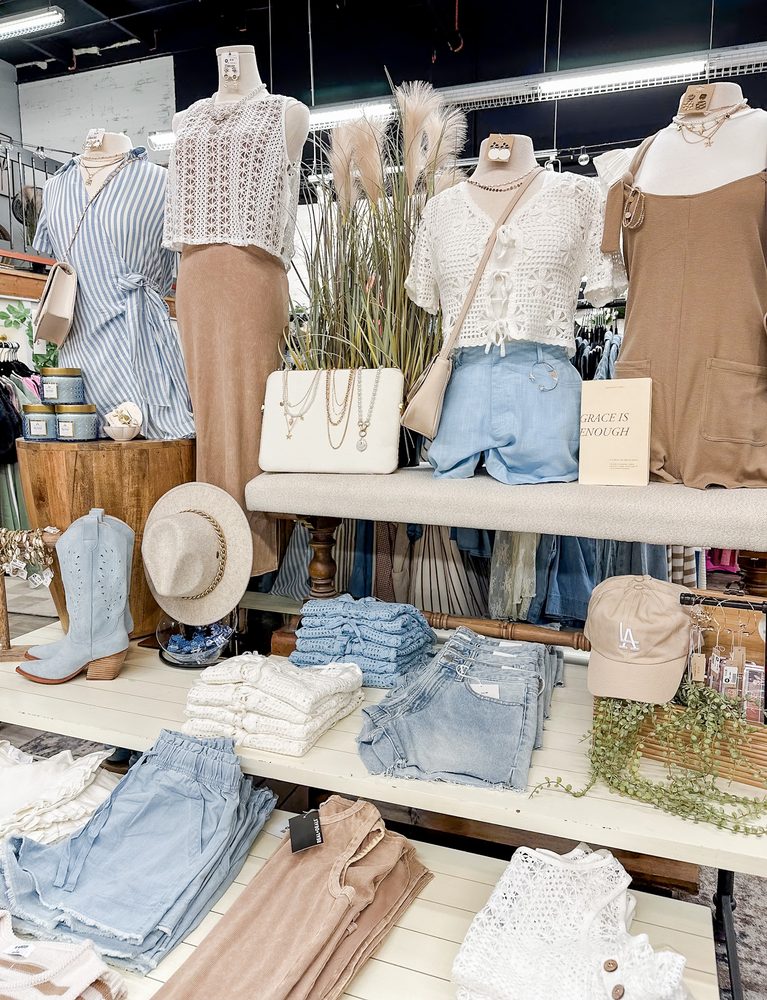 REAL DEALS - Updated December 2025 - 315 SW Maple St, Ankeny, Iowa - Women's Clothing - Phone ...