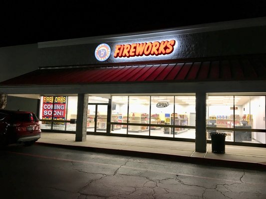 GREAT GRIZZLY FIREWORKS - Updated October 2025 - 30 Photos - 228 ...