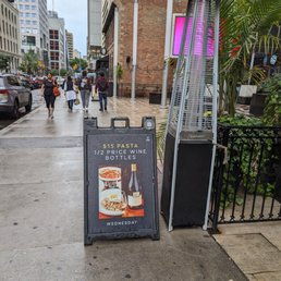 FOX ON JOHN - Updated June 2025 - 482 Photos & 227 Reviews - 106 John ...