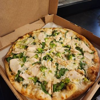 NICO’S PIZZA - Updated July 2024 - 190 Photos & 363 Reviews - 255 W ...