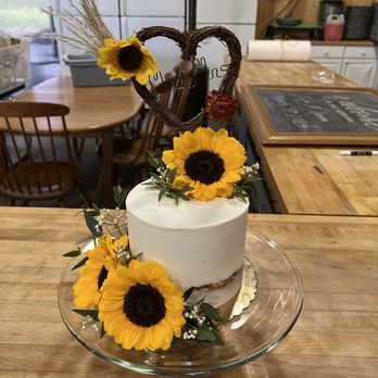 SOMETHING SWEET BAKERY - Updated July 2025 - 247 Photos & 127 Reviews ...