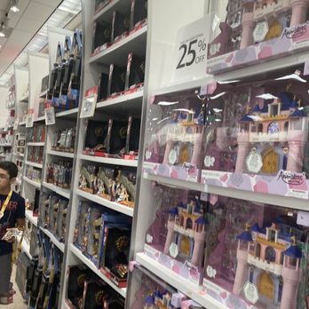 DISNEY STORE - Updated January 2026 - 99 Photos & 24 Reviews - 3000 ...