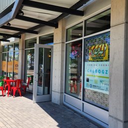 CHEBOGZ - Updated October 2025 - 312 Photos & 139 Reviews - 2710 Beacon ...