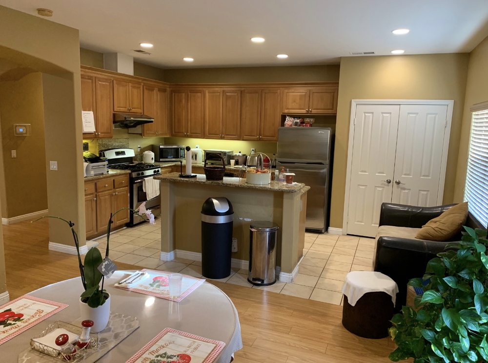 ELITE MANOR - Updated January 2026 - 1433 Ferrara Ct, Escondido ...