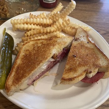 CHANCES R RESTAURANT & LOUNGE - Updated January 2025 - 88 Photos & 175 ...