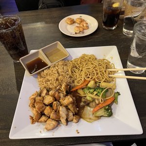 KOBE HIBACHI SUSHI ASIAN CUISINE - 140 Photos & 173 Reviews - 2585 S Rd ...