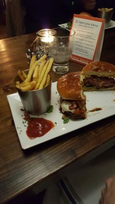 TRAIL HOUSE KITCHEN & BAR - Updated January 2026 - 140 Photos & 162 ...