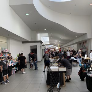 THE PRUNEYARD SHOPPING CENTER - 132 Photos & 89 Reviews - 1875 S Bascom ...