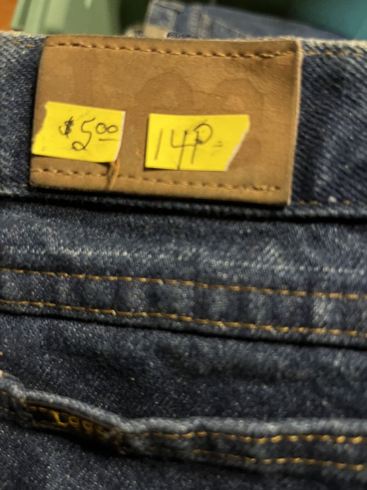 JANICE’S JUNK JOINT - Updated December 2025 - 2439 Ayers Orchard Rd ...