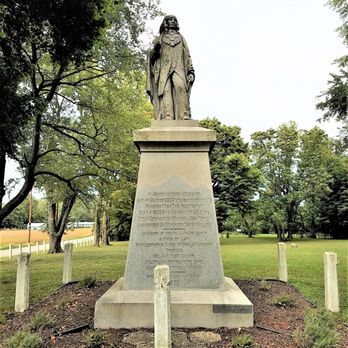CHIEF MENOMINEE STATUE - Updated February 2025 - 10 Photos - 12380 ...