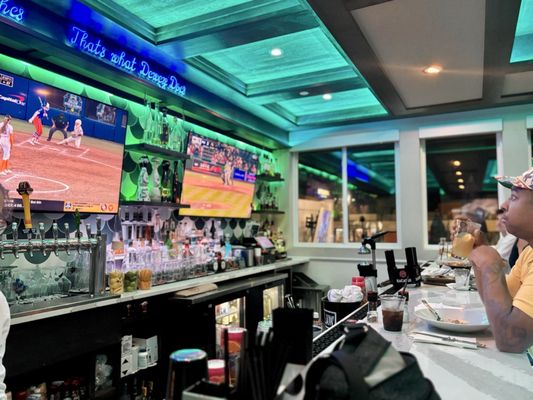 STARBOARD CLAW - Updated August 2025 - 43 Photos & 33 Reviews - 1818 ...