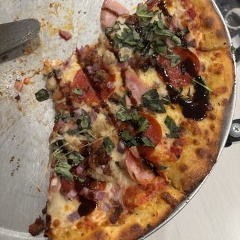 T BRACKET PIZZA - Updated December 2025 - 18 Photos - 221 E Bridge St ...