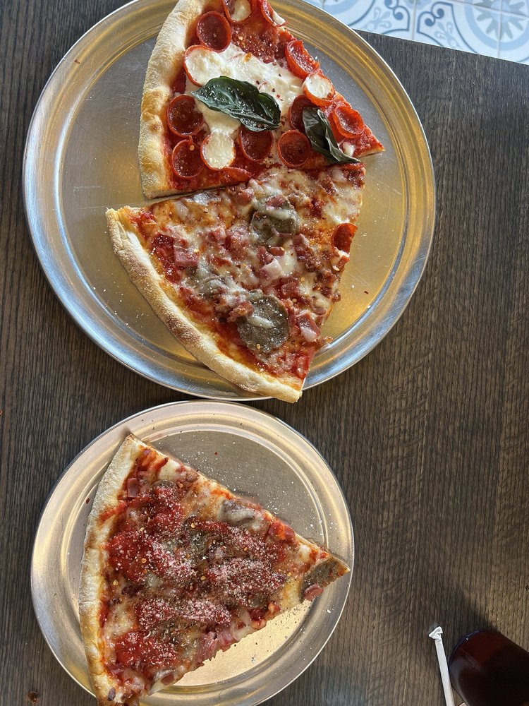 LIMONCELLO PIZZERIA - Updated June 2024 - 19 Photos & 14 Reviews - 900 ...