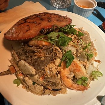 SEA QUEEN RESTAURANT & BANQUET HALL - Updated July 2024 - 287 Photos ...