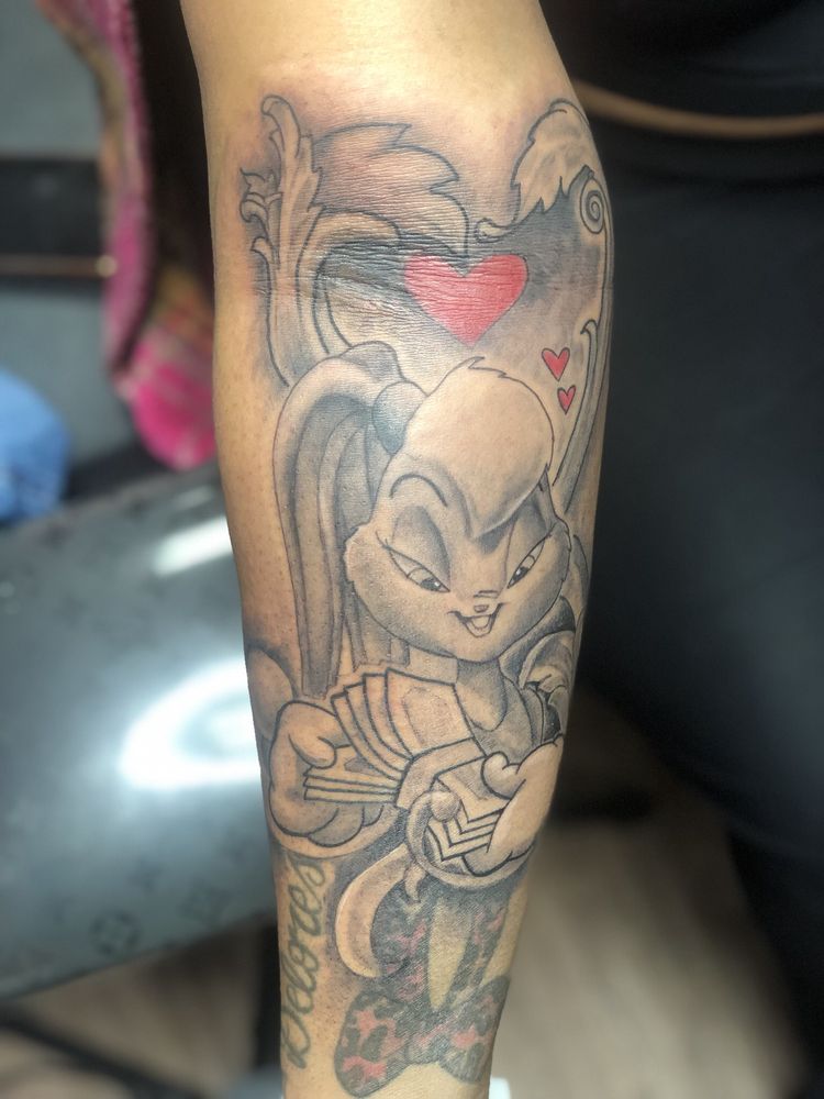 MOVING MURALS BODY ART STUDIO - Updated October 2025 - Request an ...