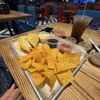 EL COMAL TACOS Y CANTINA - Updated January 2026 - 24 Photos & 10 ...