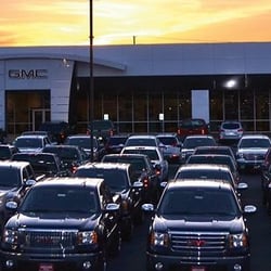 NYLE MAXWELL GMC - 22 Photos & 137 Reviews - 3000 Interstate 35, Round ...