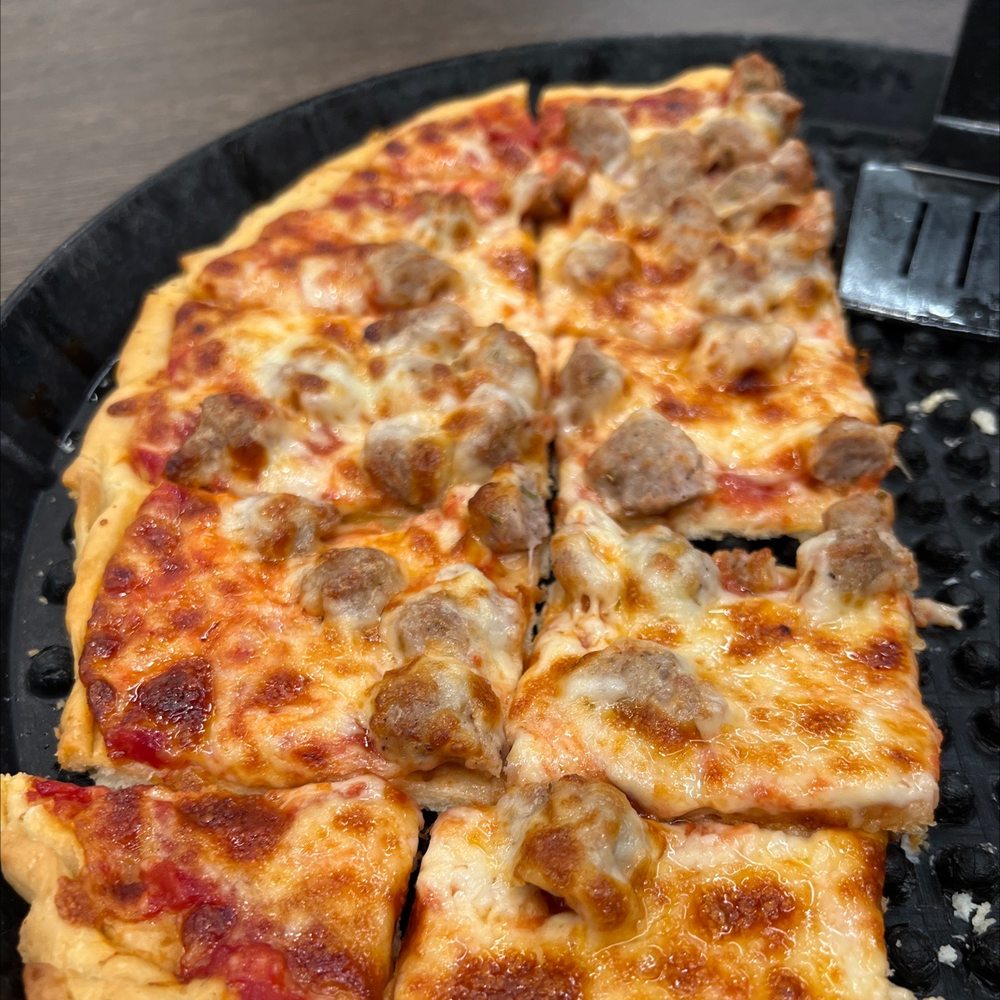 HOME RUN INN PIZZA - HILLSIDE - Updated December 2025 - 83 Photos & 131 ...