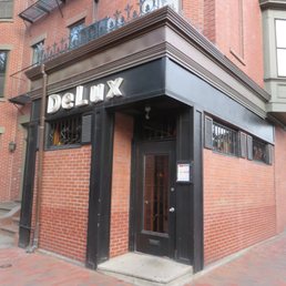 DELUX CAFÉ - Updated July 2025 - 70 Photos & 392 Reviews - 100 Chandler ...