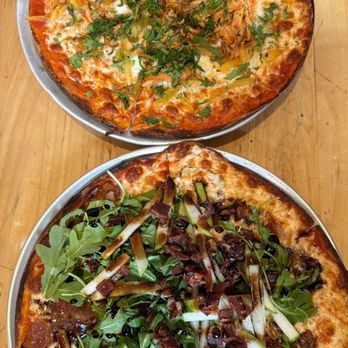 VEZZO NYCTHINCRUST PIZZA - Updated April 2024 - 876 Photos & 1409 ...
