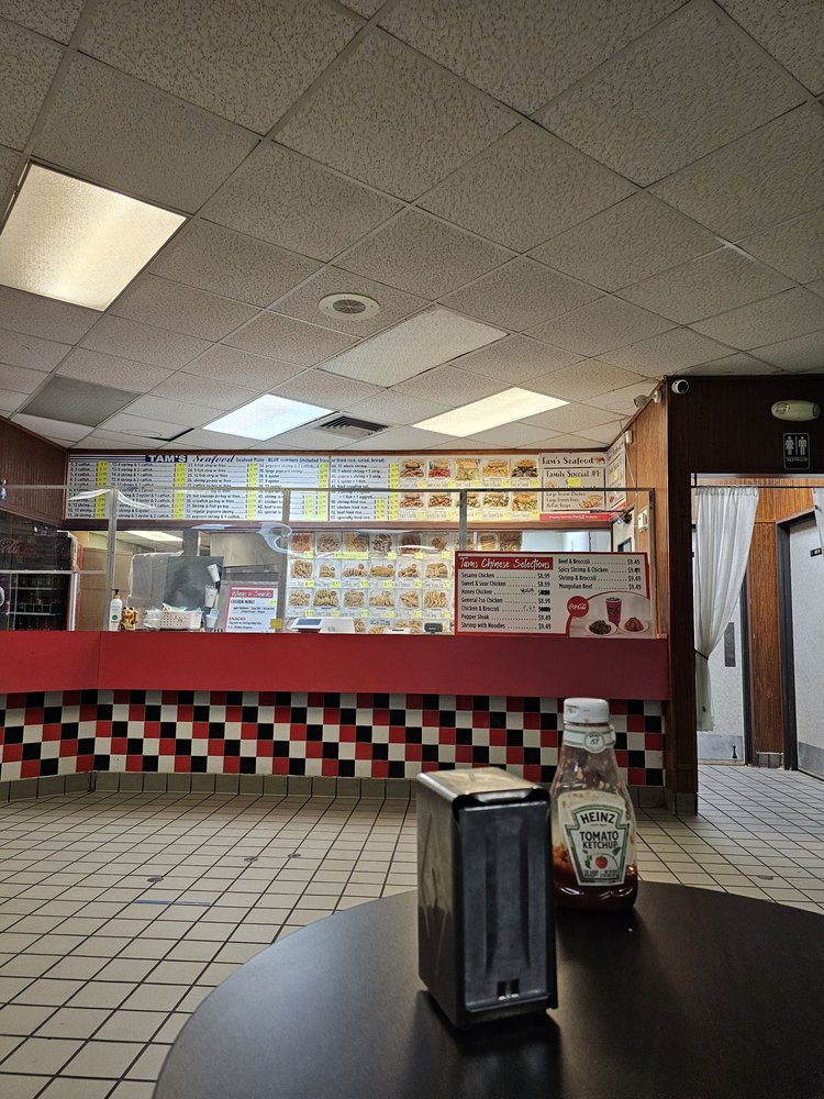 TAMS SEAFOOD - Updated May 2025 - 3432 Hwy 1 S, Donaldsonville ...