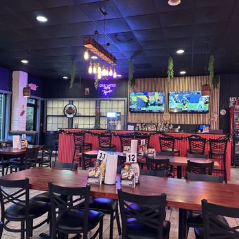 CRAWFISH AND CHILL - Updated January 2026 - 29 Photos & 22 Reviews ...