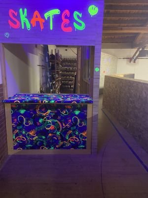 NEON SKATEWAY - Updated July 2025 - 48 Moses Lake Ave NW, Soap Lake ...