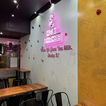 HOLY SHAKES - Updated October 2025 - 74 Photos & 13 Reviews - 465 Queen ...