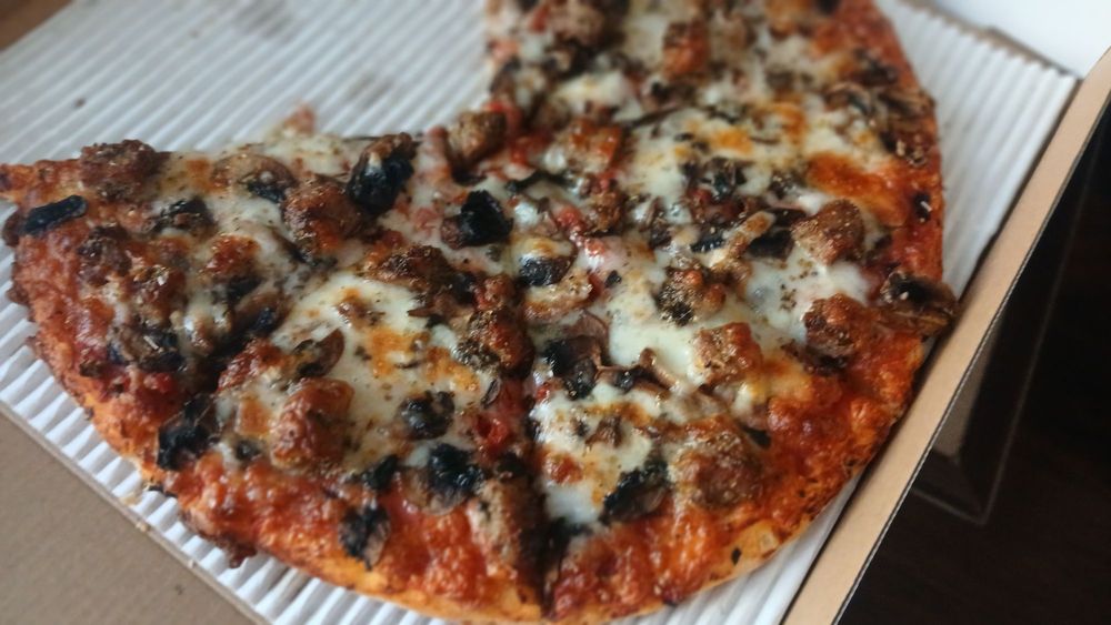 VINO’S PIZZA - Updated December 2025 - 170 Photos & 367 Reviews - 3228 ...