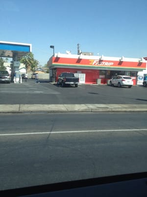 FASTRIP - Updated October 2025 - 2200 Niles St, Bakersfield, California ...