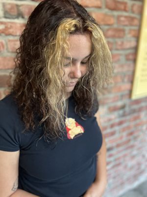 FRONT ROW SALON - Updated October 2025 - 111 Photos & 47 Reviews - 6 ...