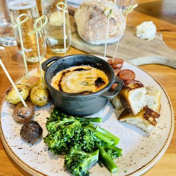 WILDFIN AMERICAN GRILL - 819 Photos & 960 Reviews - 5115 Grand Lp ...