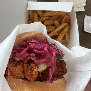 PRETTY BIRD HOT CHICKEN - DOWNTOWN - 931 Photos & 1392 Reviews - 146 ...