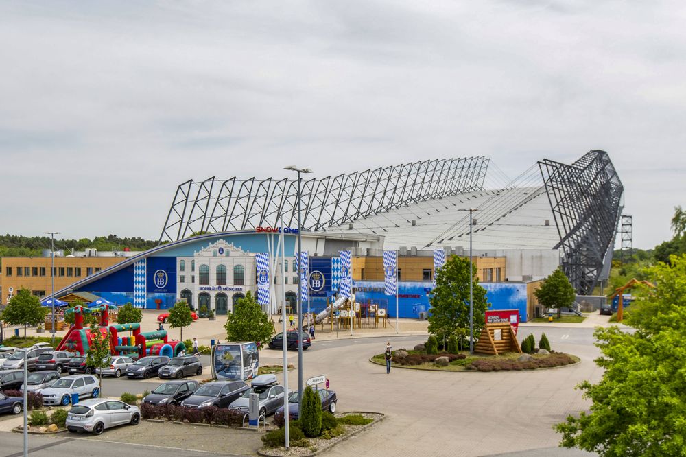 SNOW DOME BISPINGEN - Skiing at Horstfeldweg 9, Bispingen ...